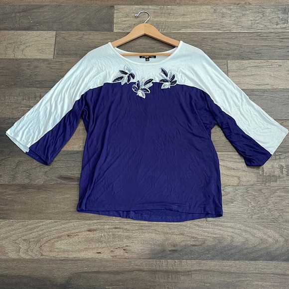 Joan Boyce | Tops | Joan Boyce Slit Arm Sequin Detail Top M | Poshmark